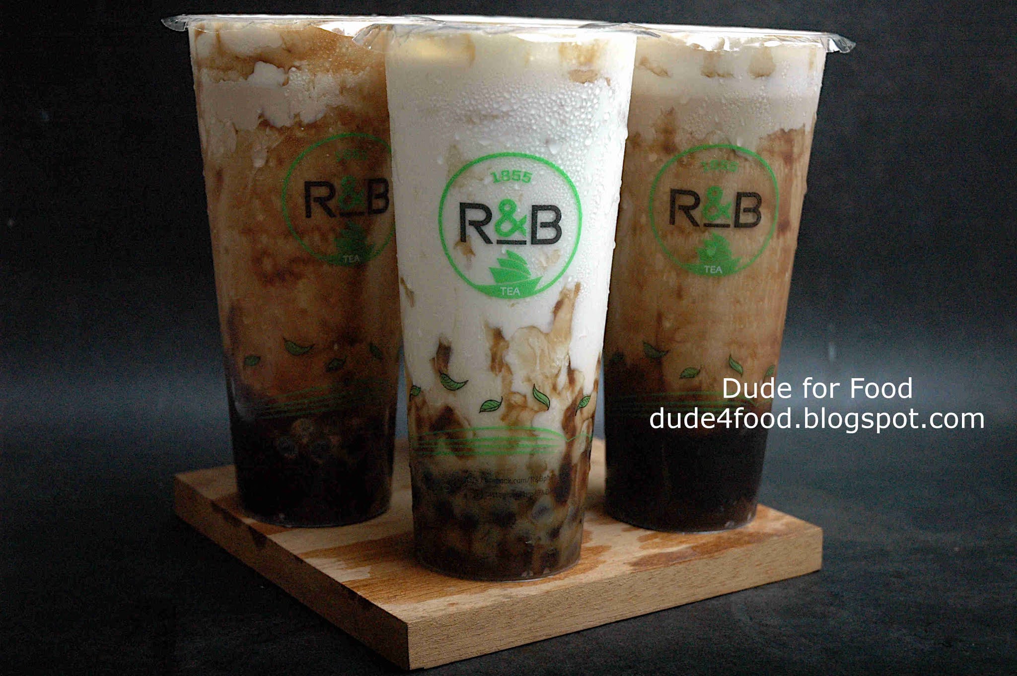 DUDE FOR FOOD: Share a Cup of Happiness with R&B Tea, Now in Manila...