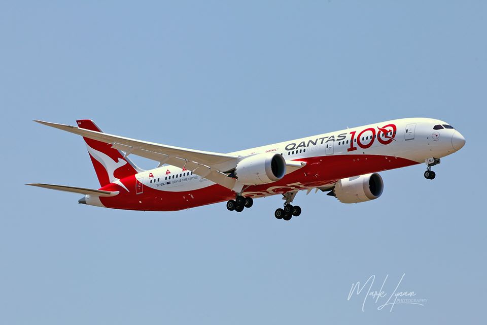 Perth Airport Spotter's Blog: Finally...at last after 34 days Qantas ...