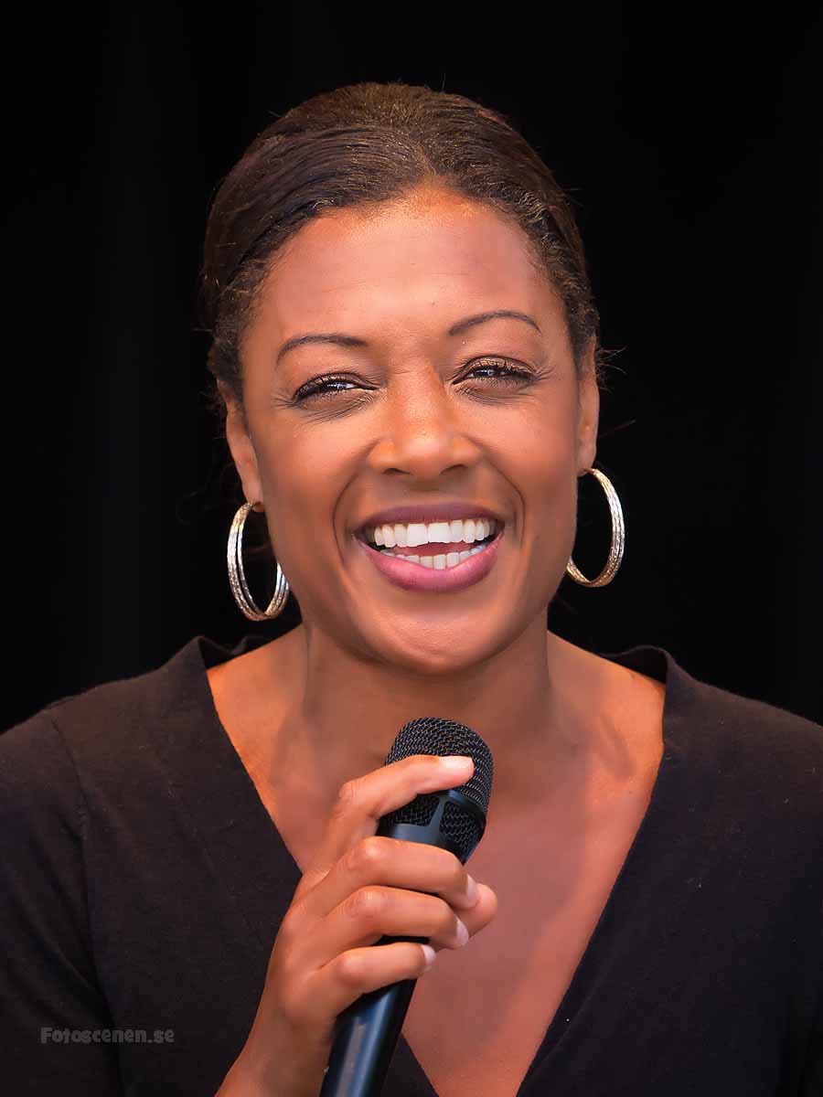 Fotoscenen: Lisebergsorkestern med Anna Sise