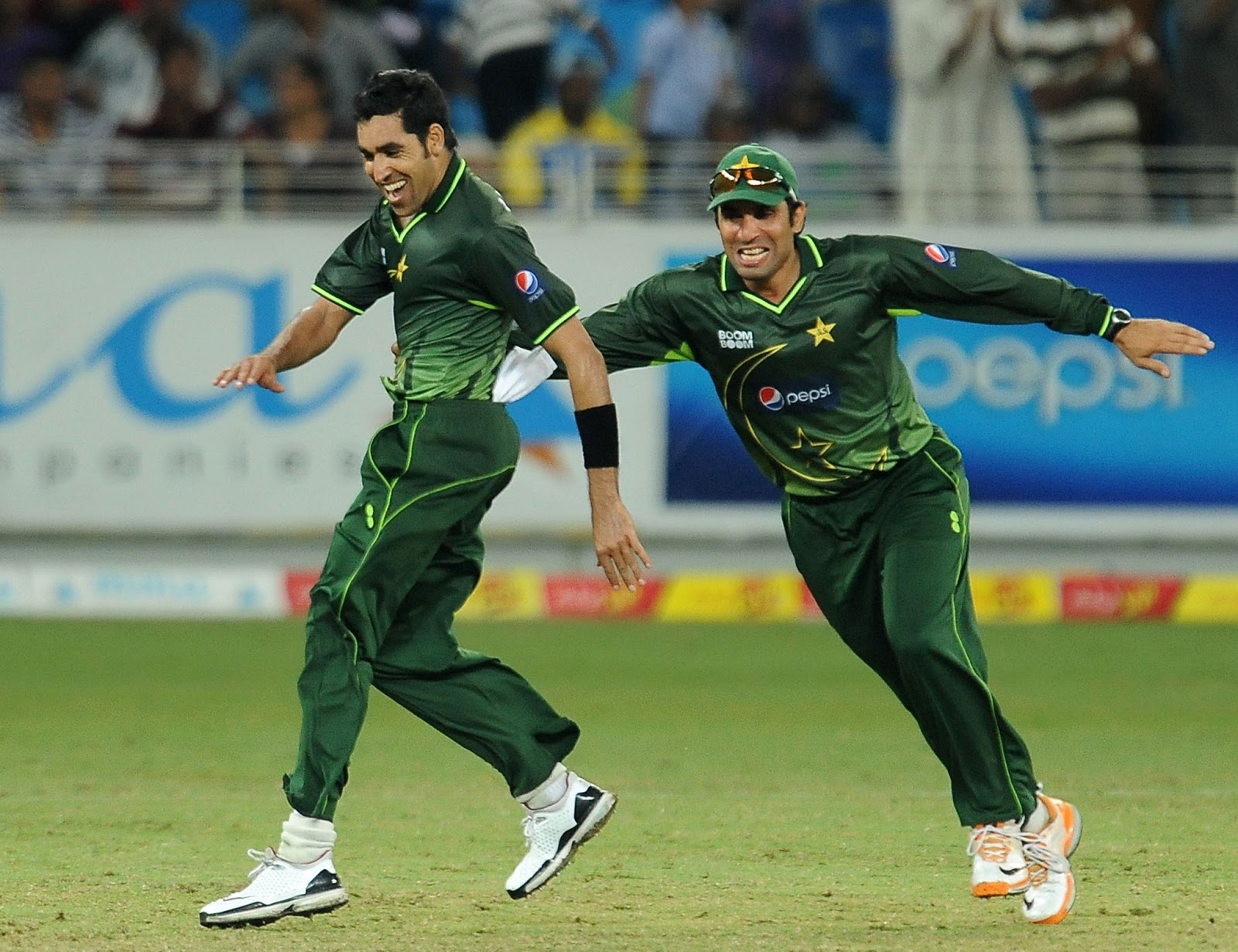 misbah ul haq pakistani cricketer hd walpapers free download 2013 ...