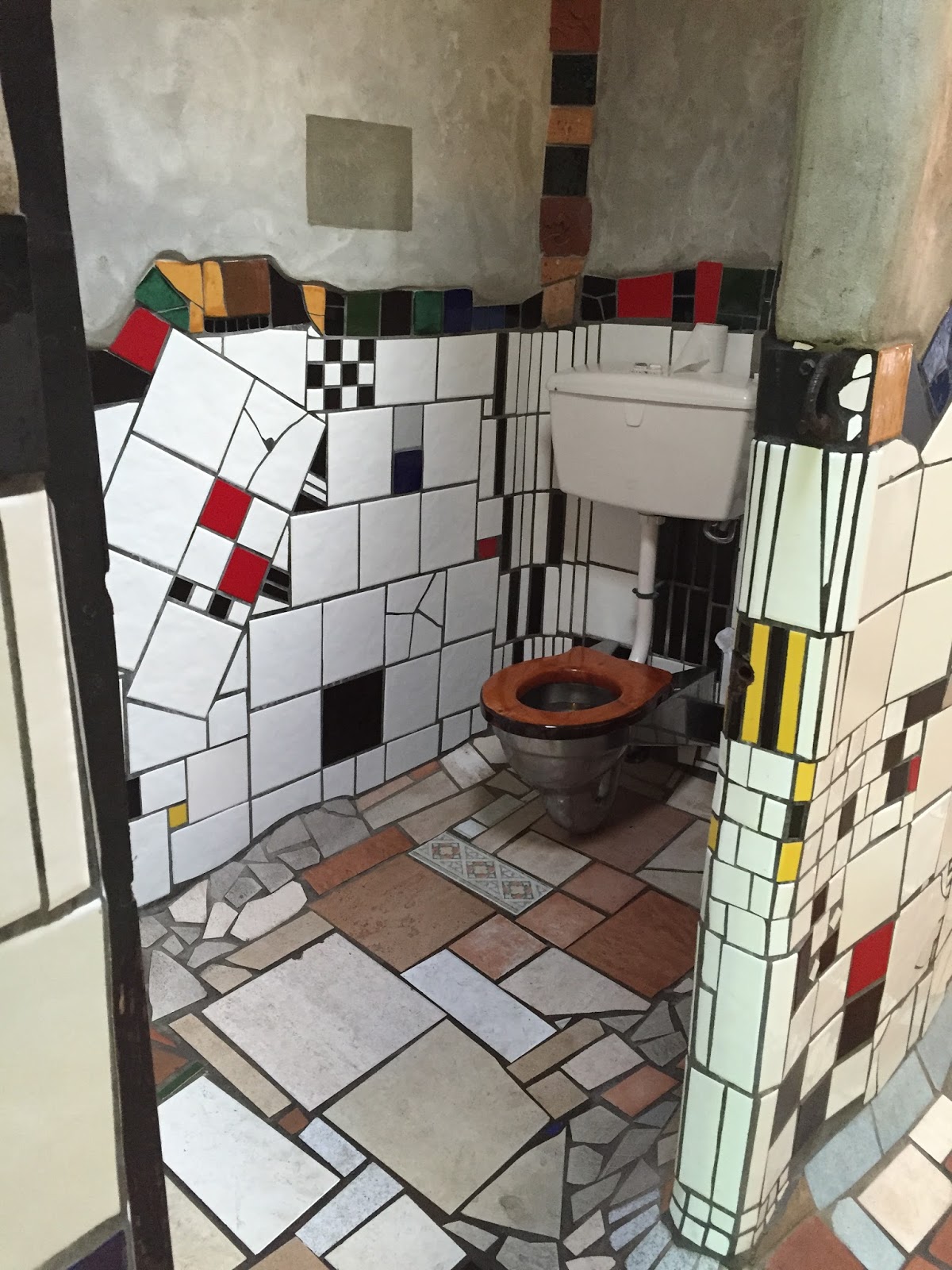 New Zealand Tourist Guide: The Most Unusual Toilets in New Zealand