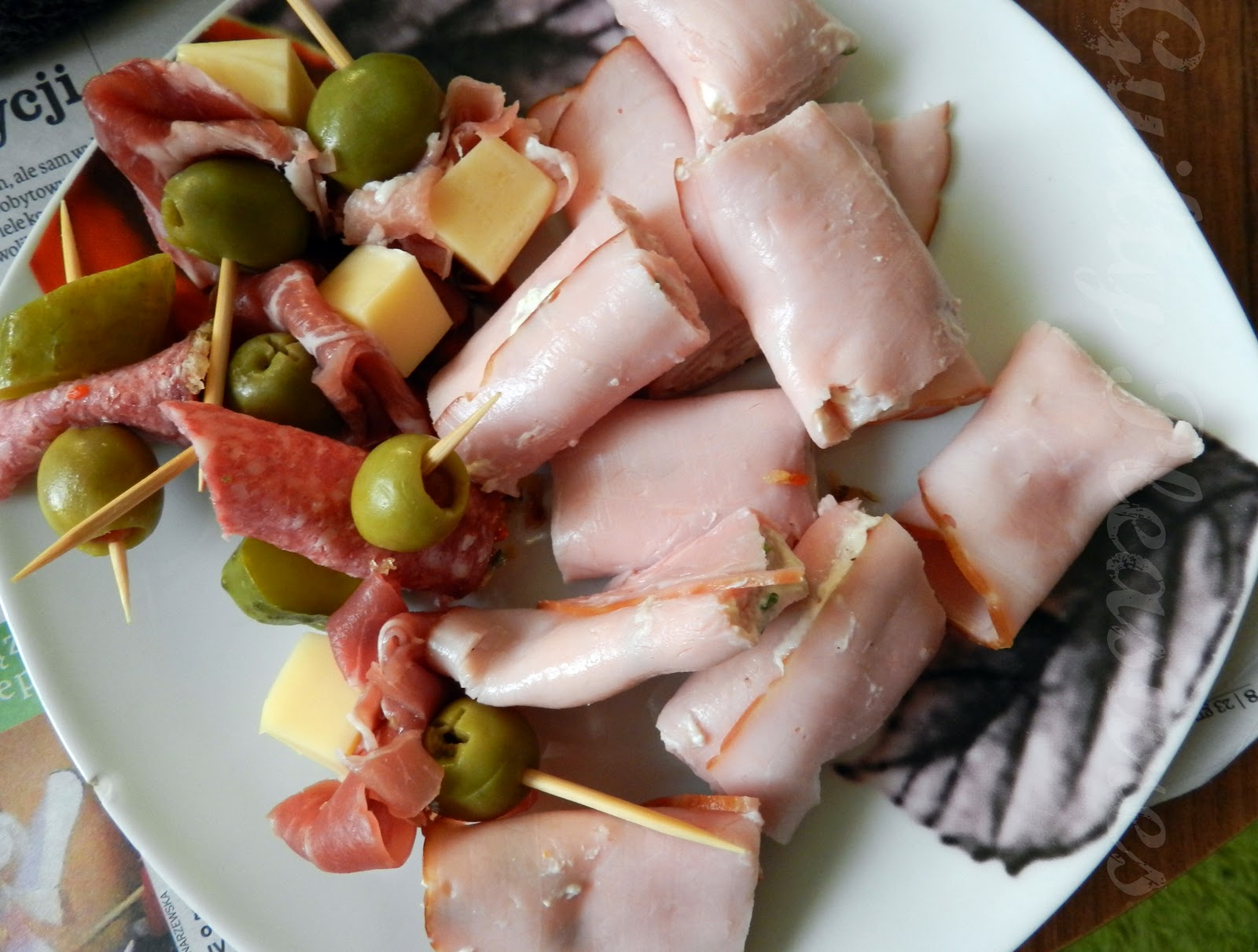 guilty pleasures: Ham rolls