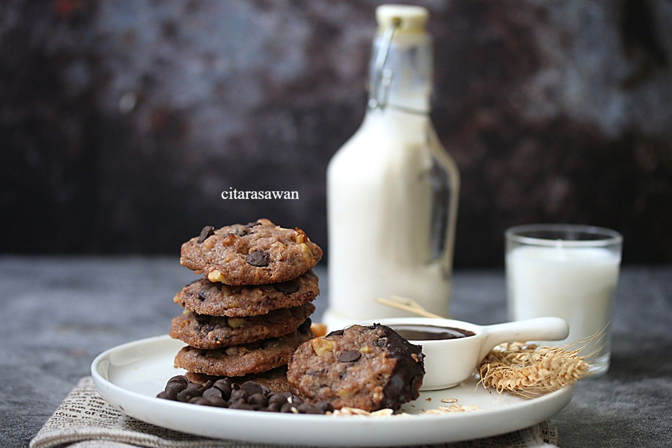 Biskut Oats Chocolate Chips dengan Coklat Sos ~ Resepi Terbaik