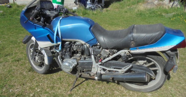 Nonshine .: Suzuki GSX 400 FWS