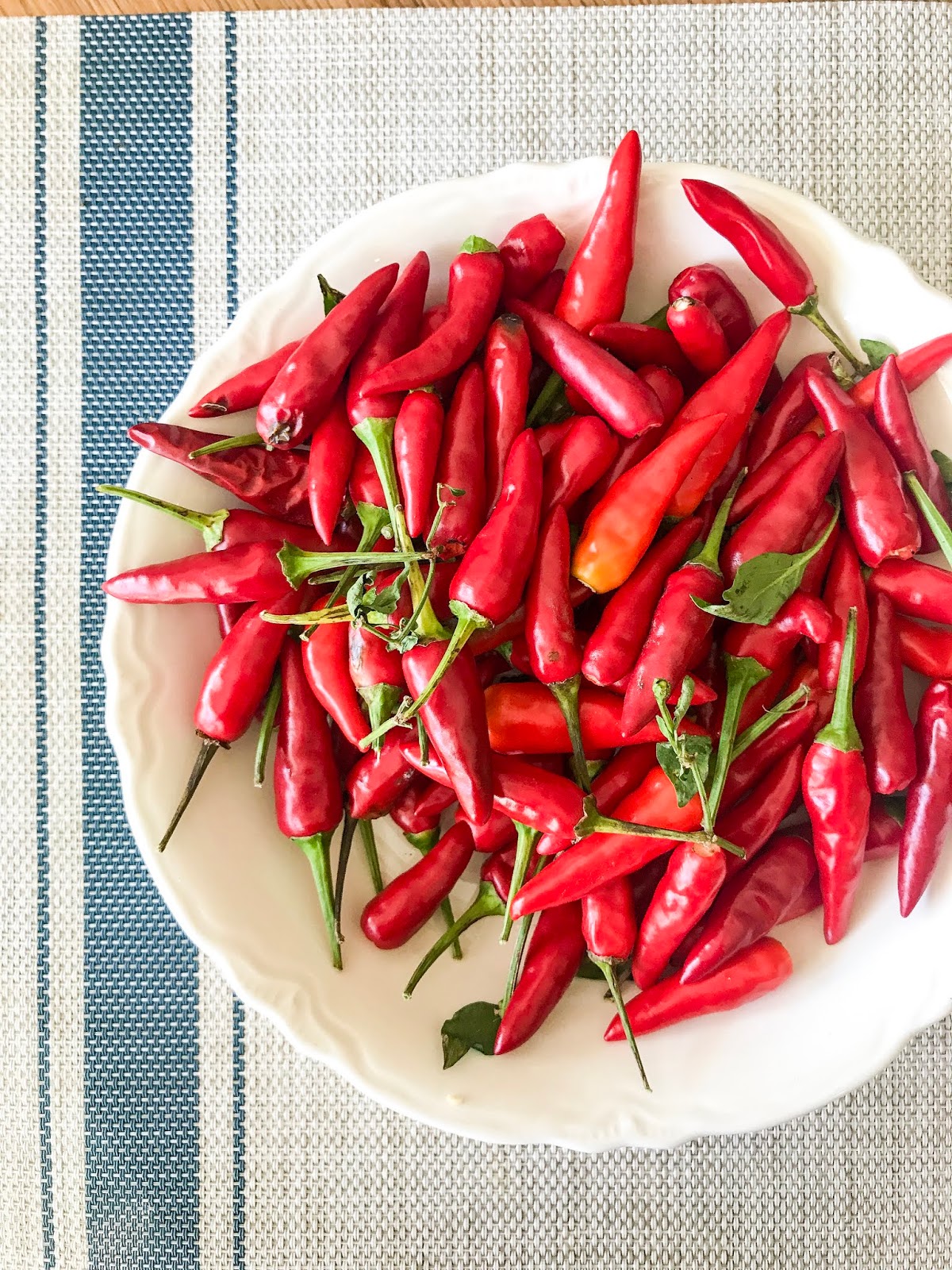 HOMEMADE CRUSHED RED PEPPER - This Cottage Life