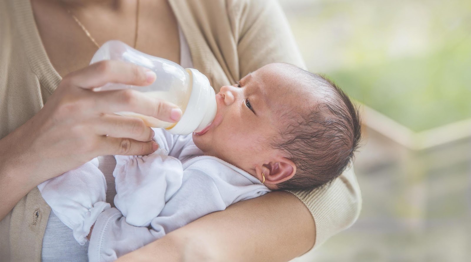 A Simple Guide On Formula Feeding