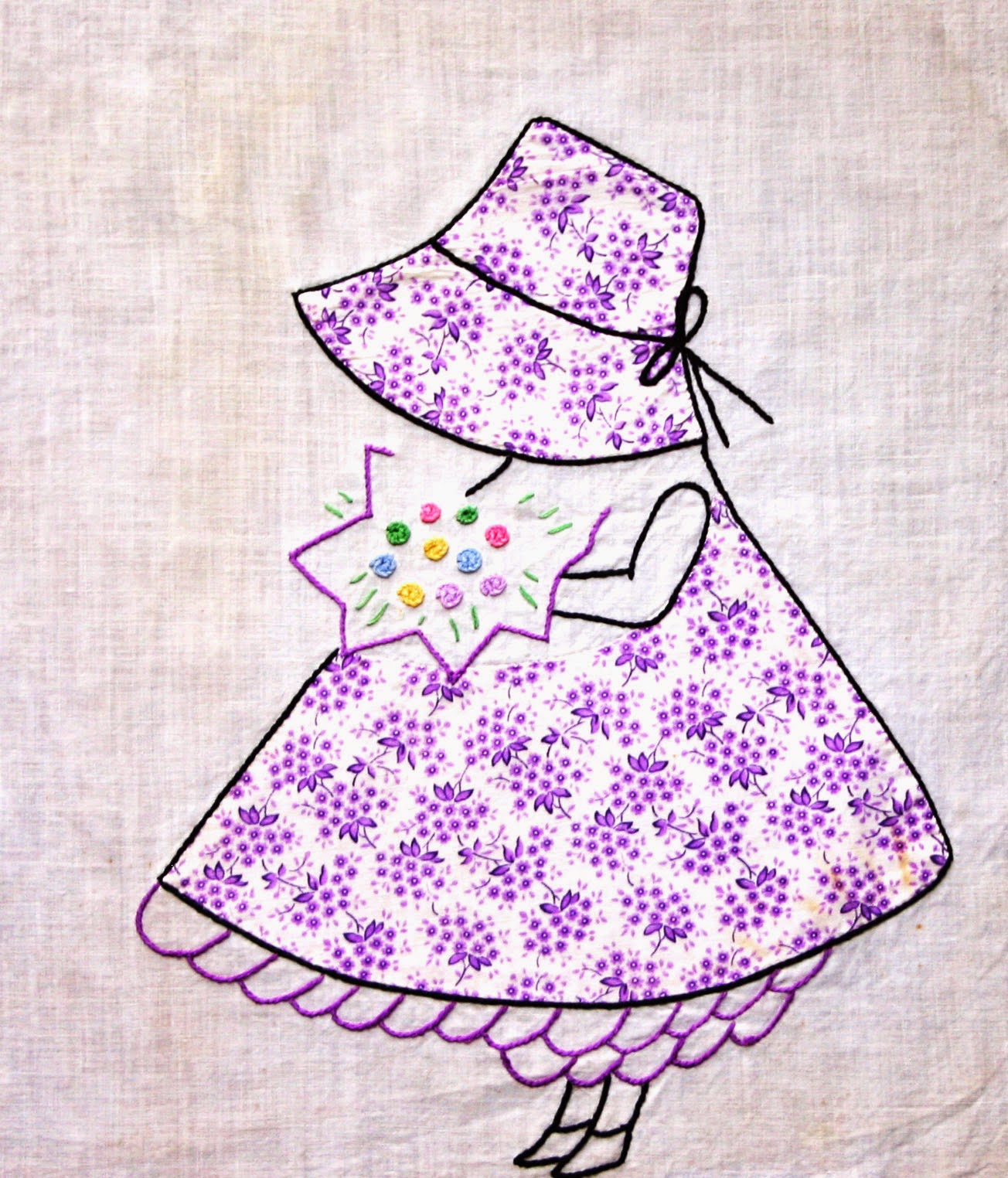 Unraveling Threads: Sunbonnet Sue - The Darling of Applique Quilts