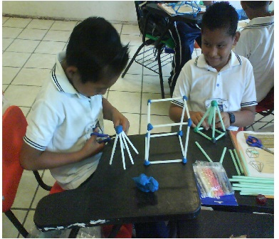 Maria Guadalupe Martinez Mendoza CEJSM: Realizando figuras geometricas ...