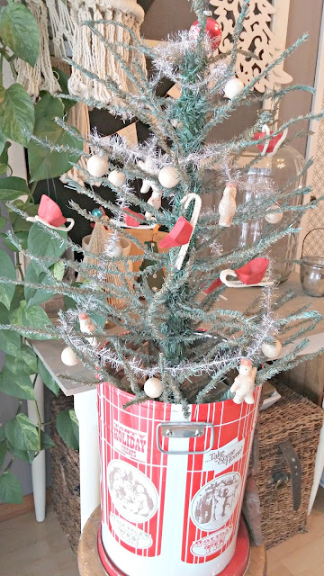 Christmas Decorating - A Deconstructed Christmas Tree - Little Vintage ...