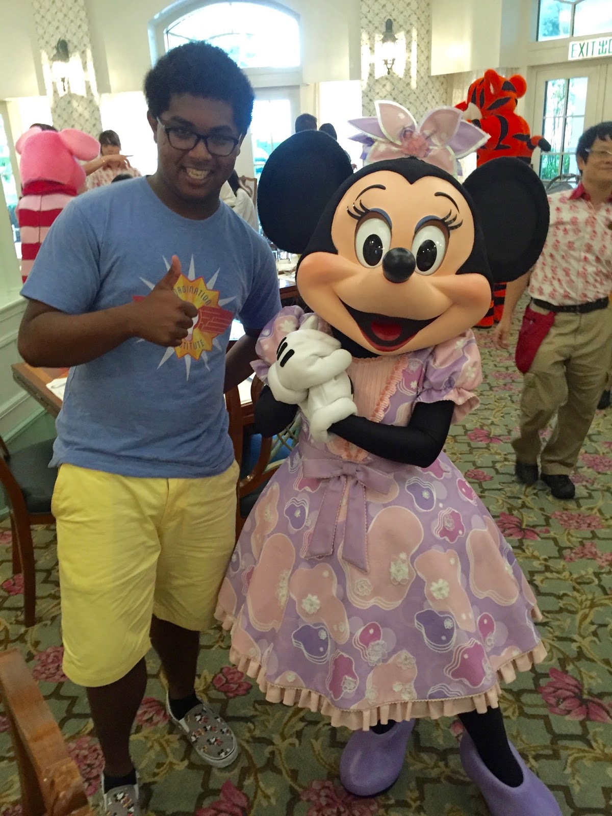 Sorcerer Lito's Ultimate Disney Blog: Enchanted Garden Minnie - Hong ...