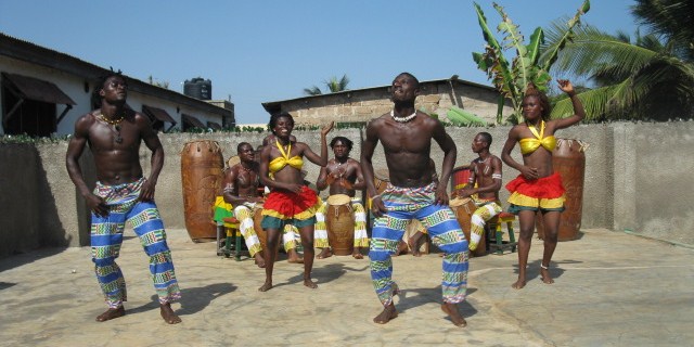GHANA AND TRADITIONAL DANCES