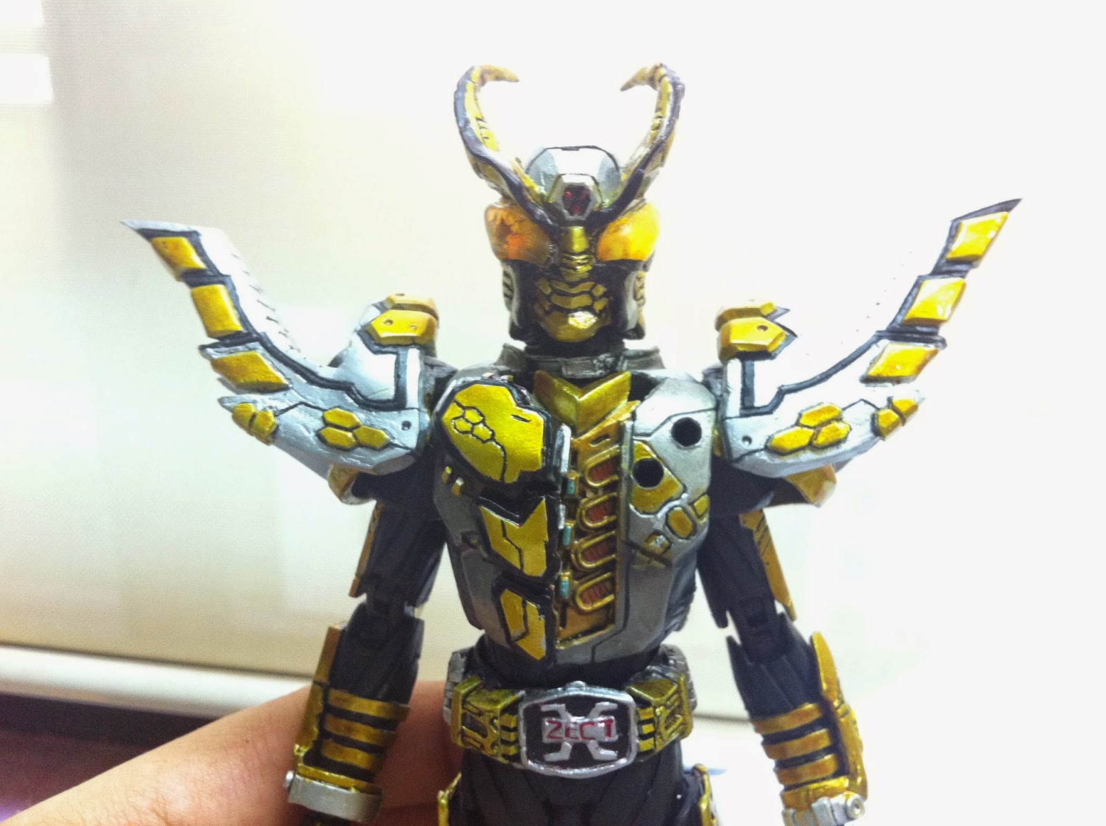 Kamen Rider World: SIC Custom Hyper Zabee / Hornet photo gallery and ...