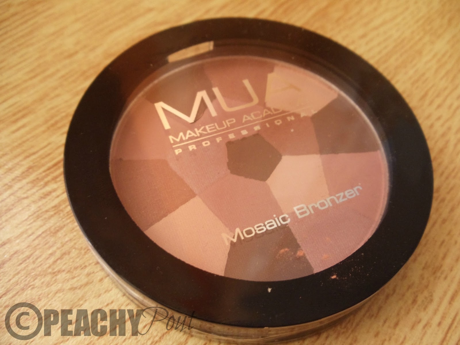 PeachyPout: Review: MUA Mosaic Bronzer in "Sunkissed"