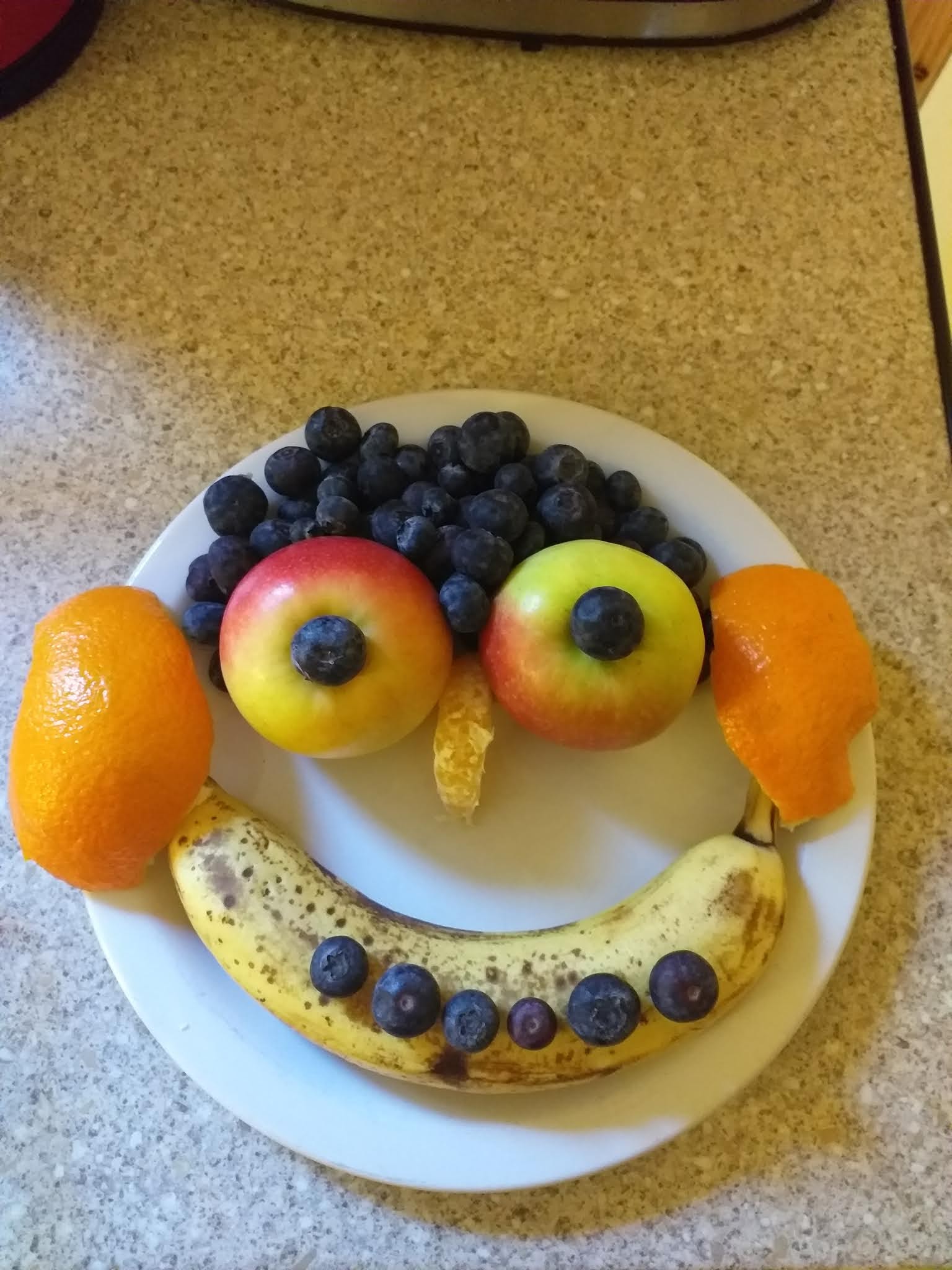 Mrs White's Room: Our fruit faces