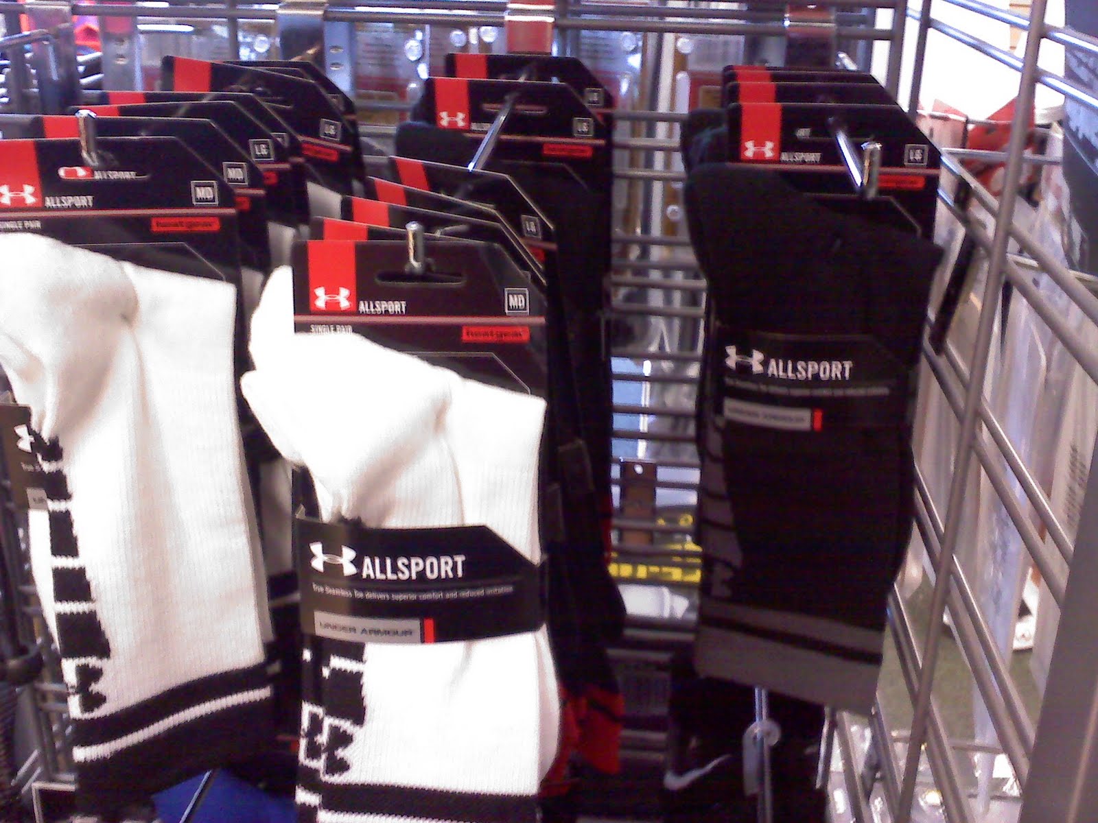 UAReviews: More Under Armour Zagger Crew Socks