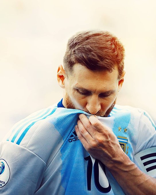 Lionel Messi's restaurant in Rosario freely feeding the homeless