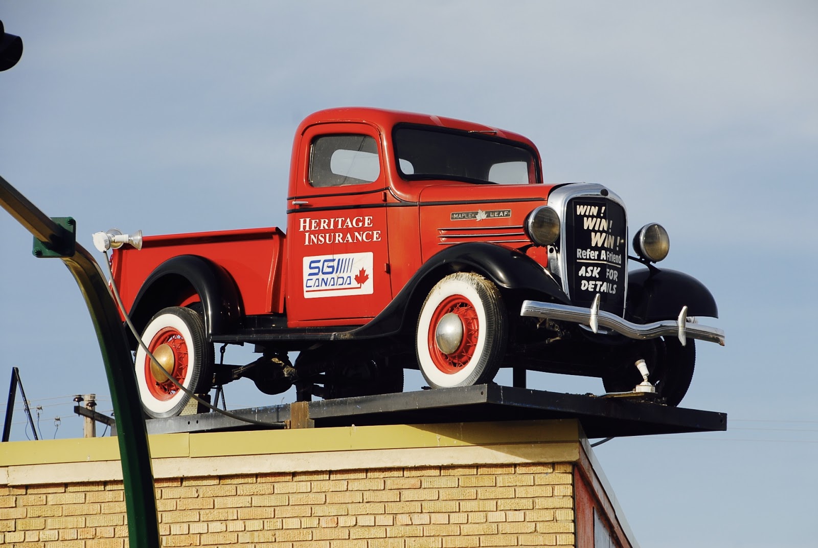 autoliterate: 1935 Chevrolet Maple Leaf