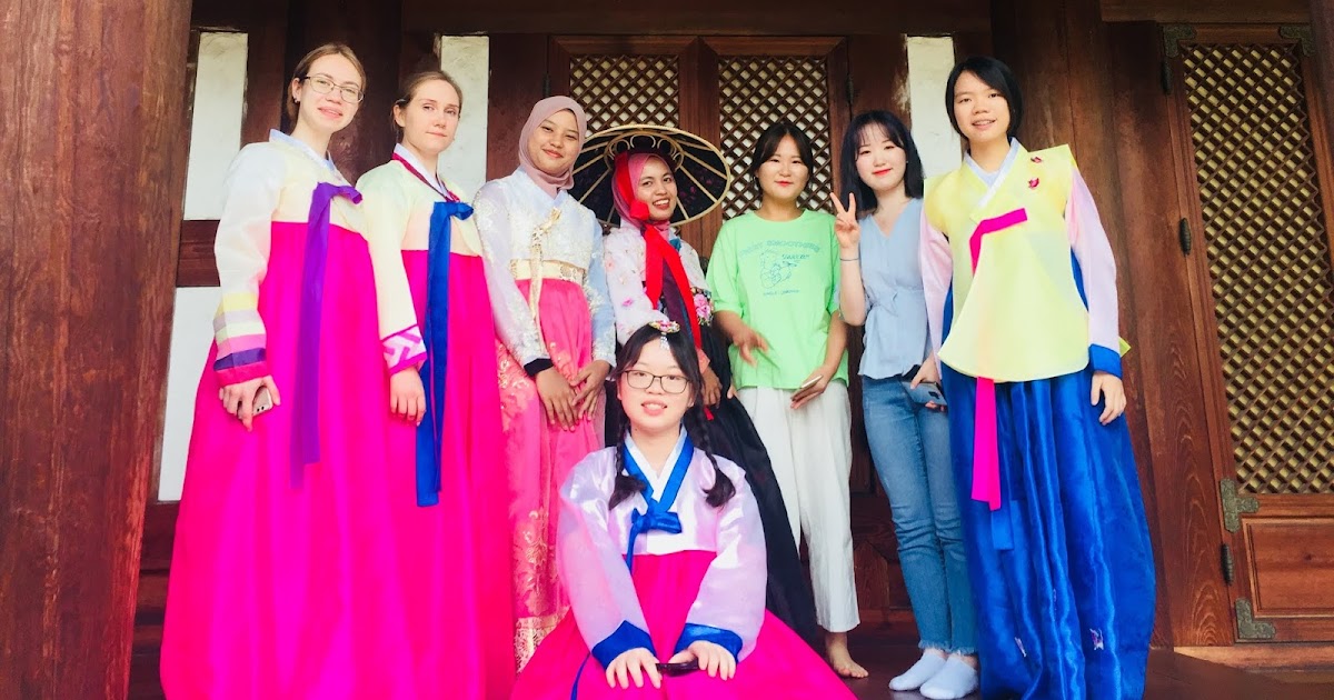 Ain Syahirah: KNU Summer Camp : Tea Ceremony & Hanbok wearing