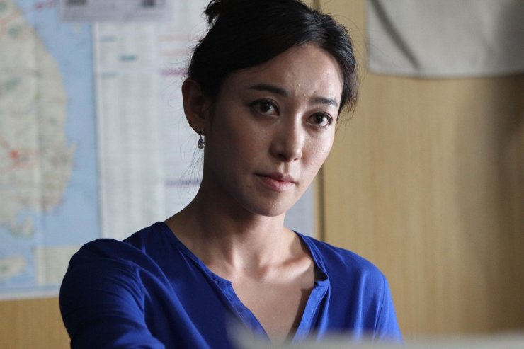 AZOOMA - UNA MADRE CORAJE