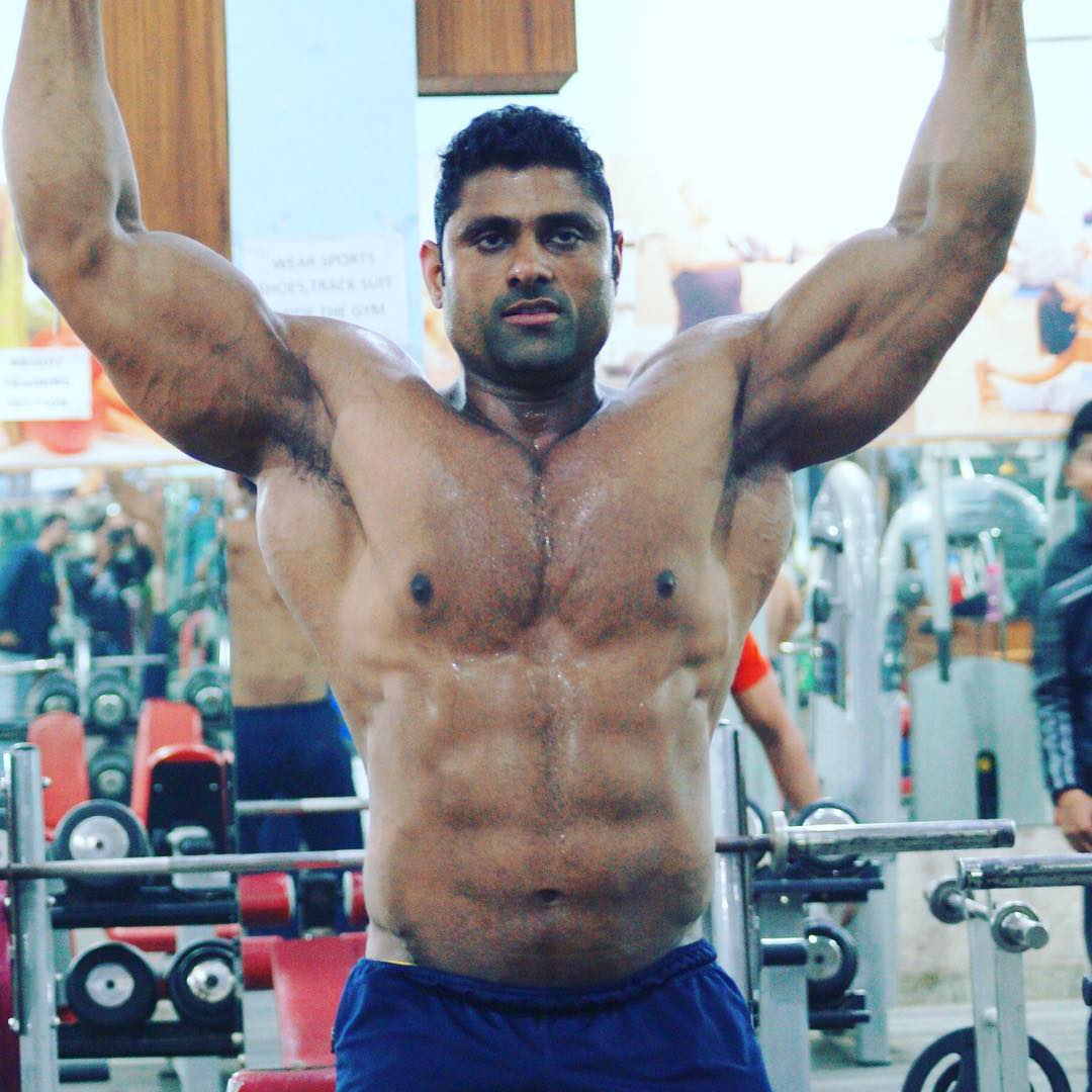 Muscle Lover: Indian muscle hunk Vikram Yadav