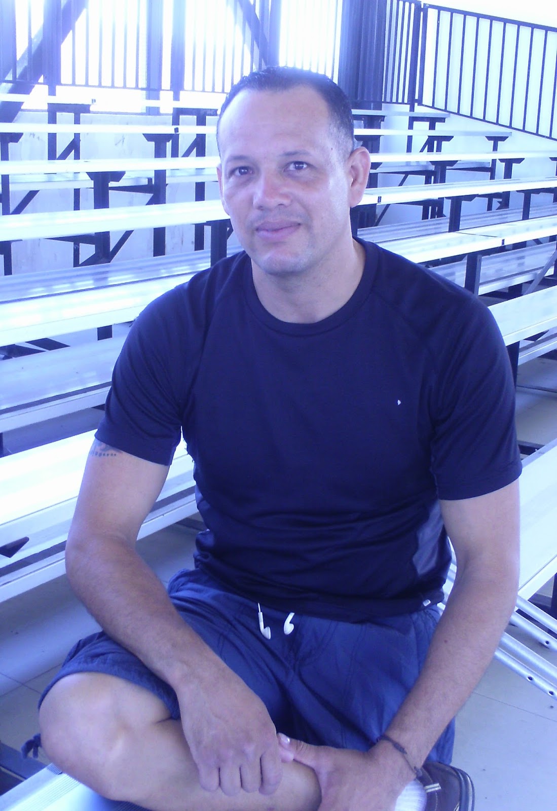 Vencedores de Ribas: Biografía de Ángel Acosta