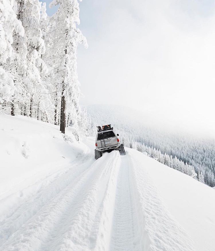 daily timewaster: Friday Open Road