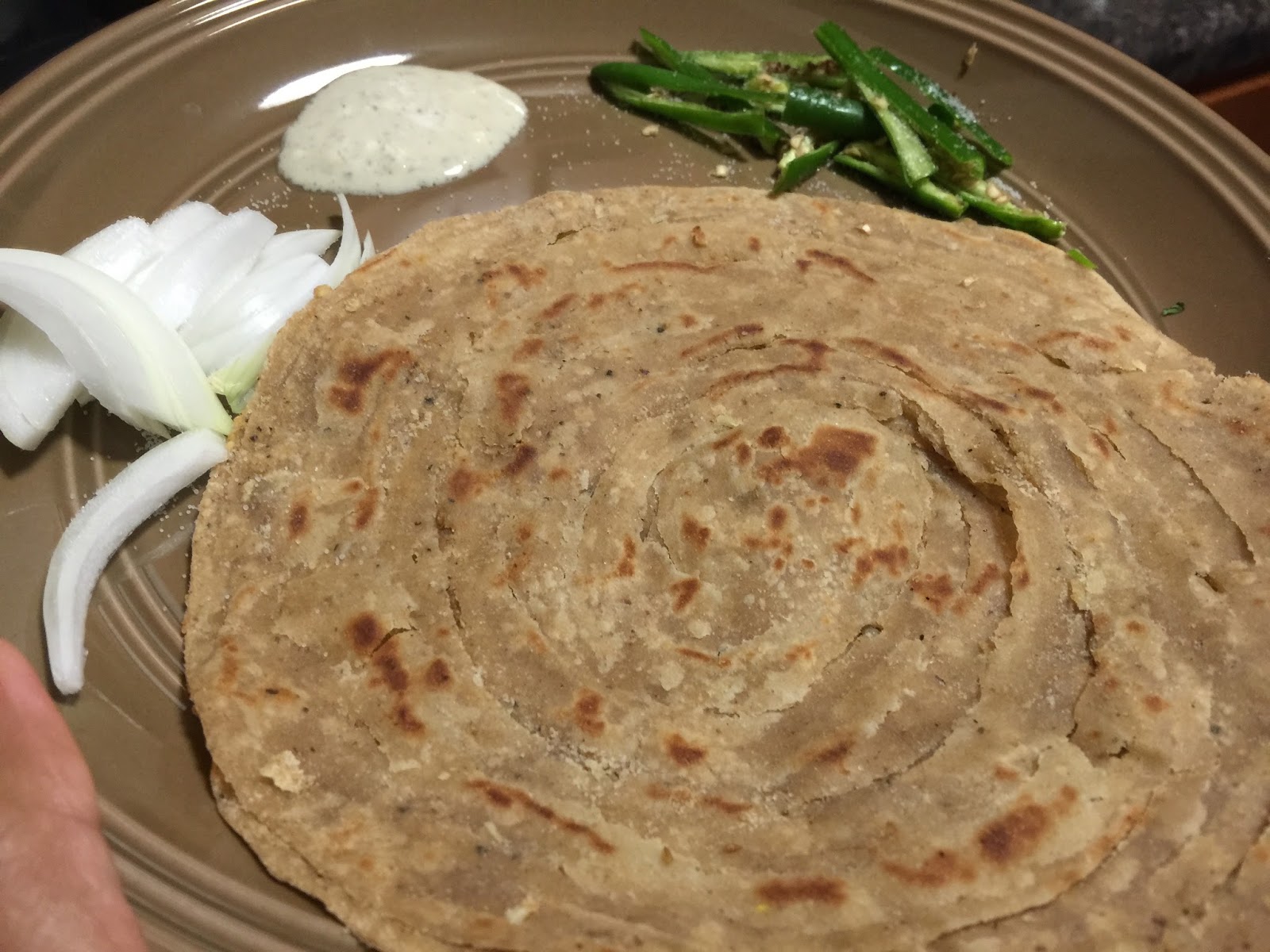 Sri's kitchen: Garlic paratha (or) Garlic roti