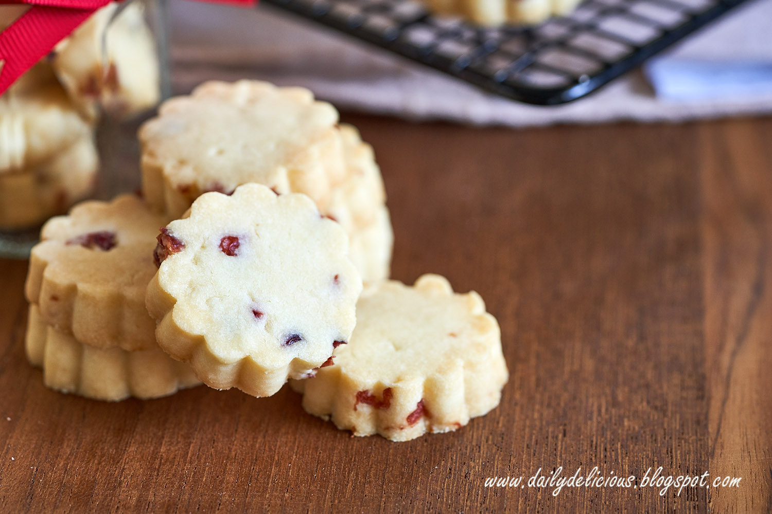 dailydelicious thai: แครนเบอรี่ชอร์ตเบรด: Cranberry Shortbread