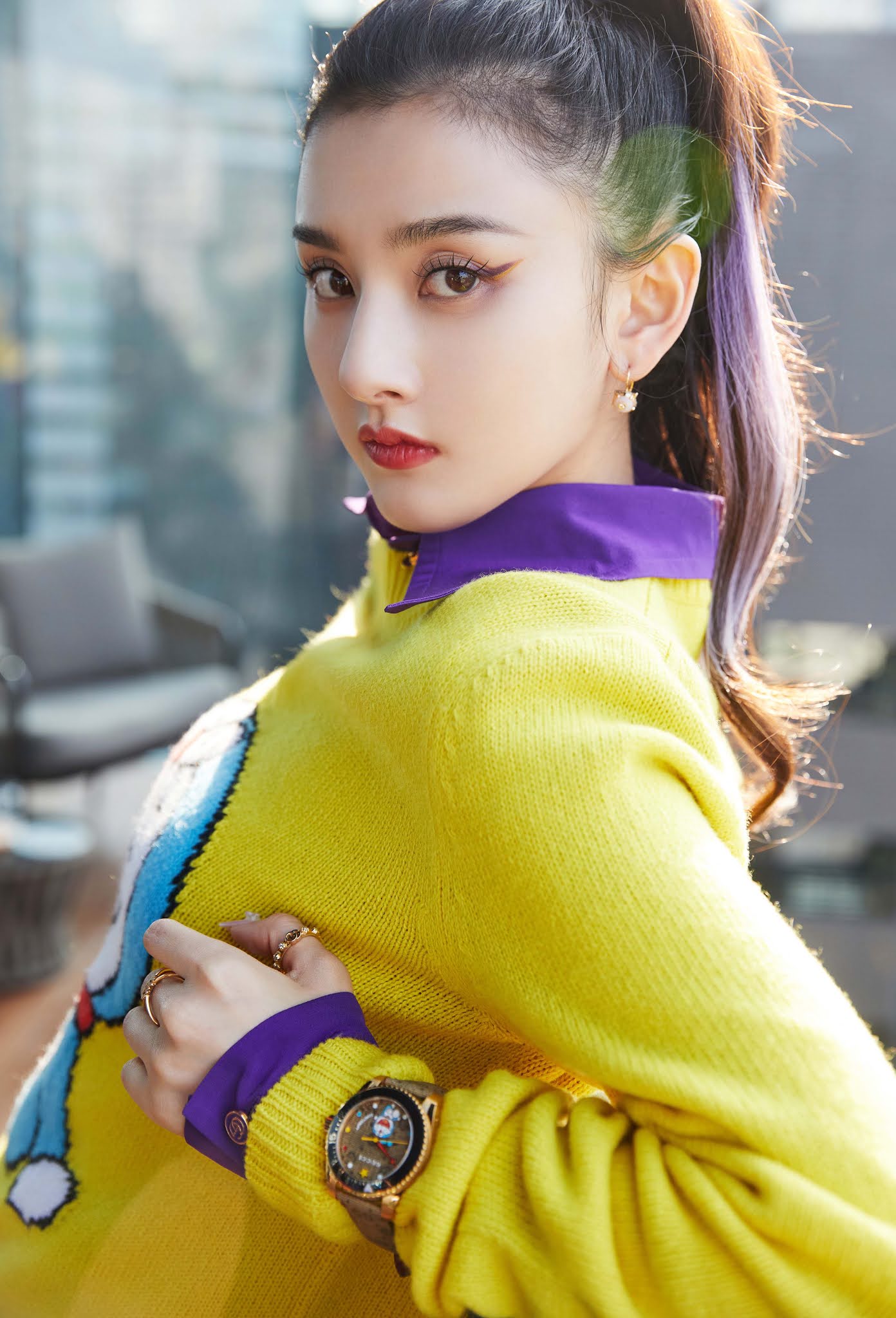 Song Zuer poses for photo shoot - China Underground