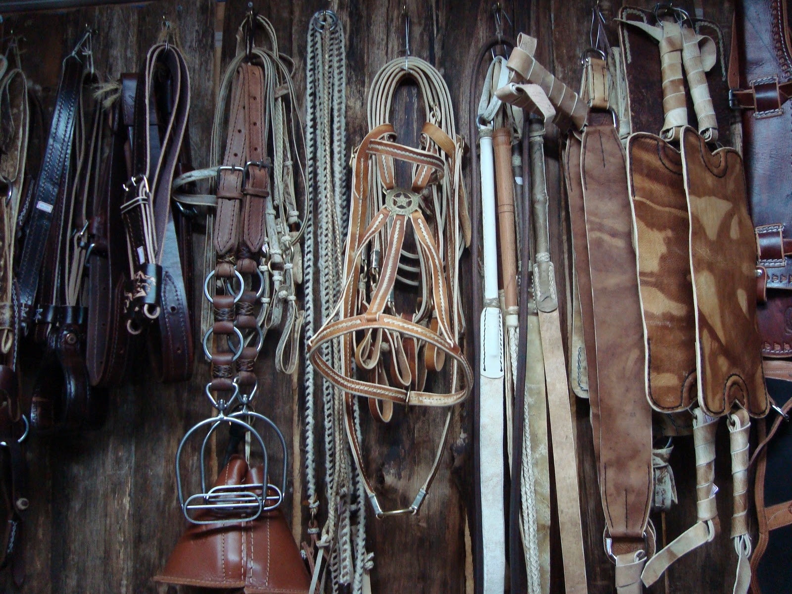 LOJA IMPÉRIO GAÚCHO XANXERÊ SC (49) 3433-8487: SELARIA-CORREARIA