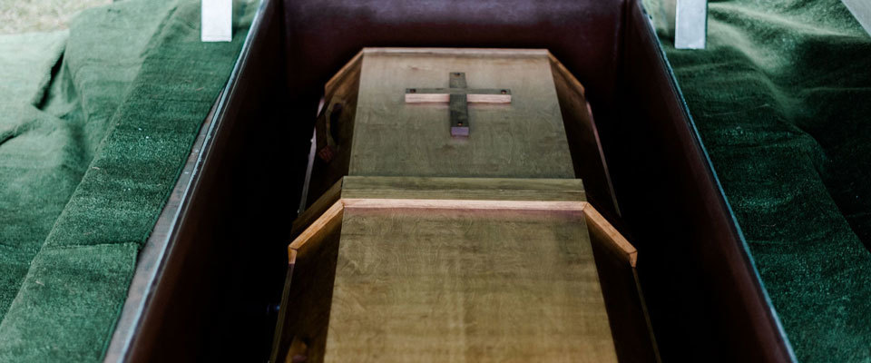 Ravi Zacharias laid to rest in coffin built by Angolan prisoners of ...