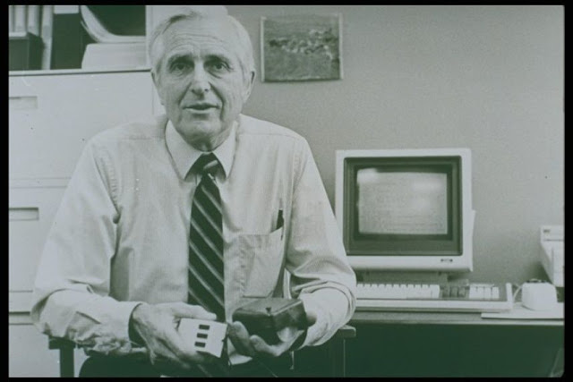 Refuerzo Idea: Muere Douglas Engelbart, inventor del "mouse"