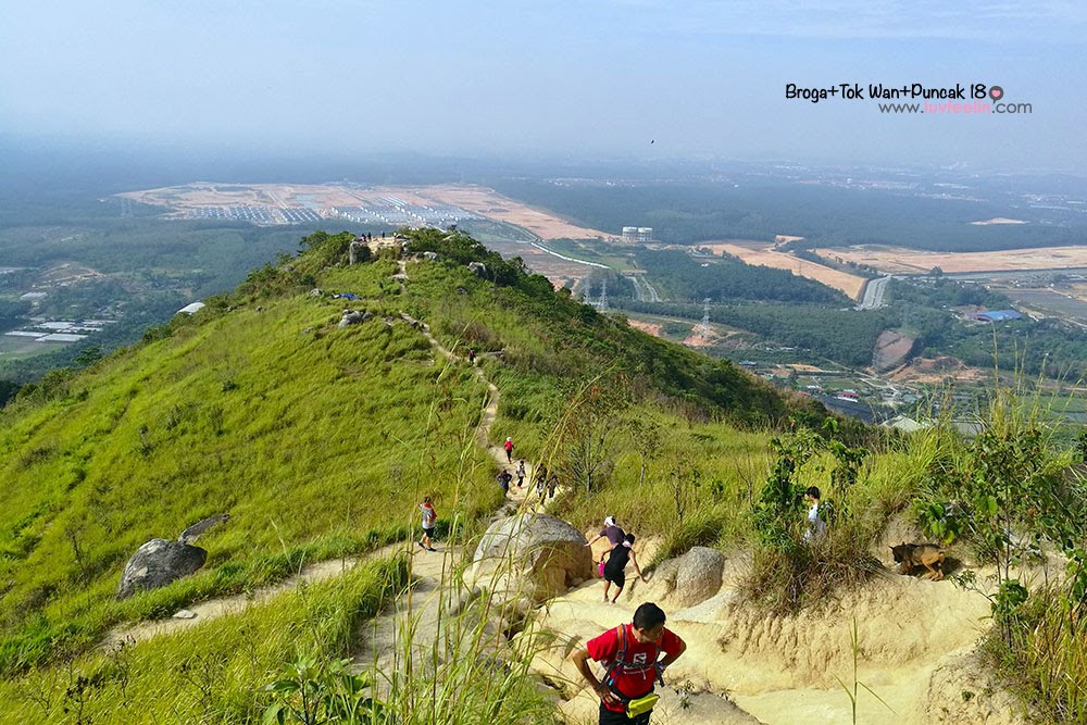 3in1 Day Hike // Bukit Broga + Gunung Tok Wan + Puncak 18 士毛月连攻三峰【茅草山+笃 ...