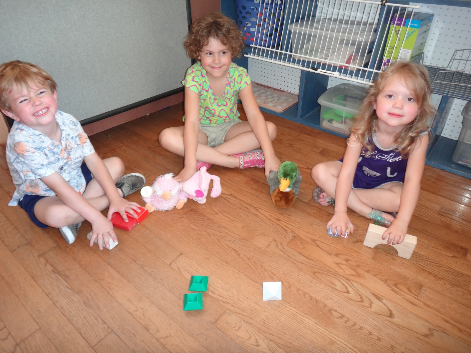 Little Stars Learning: Introduction to Addition and Subtraction