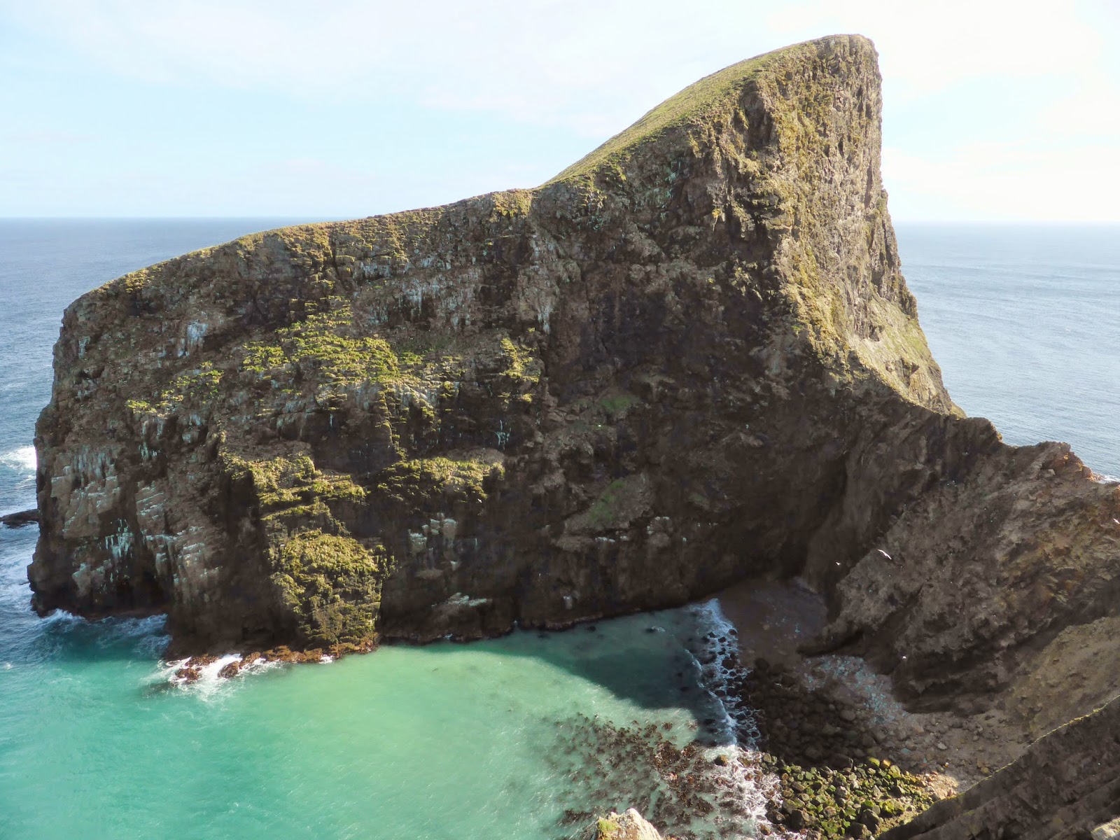 Fair Isle: Sheep Rock... Almost an Isle of it's own.