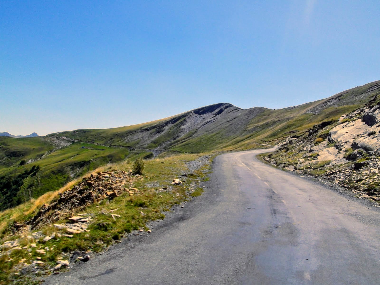 1001 PUERTOS: PORT DE LARRAU (por Larrau)