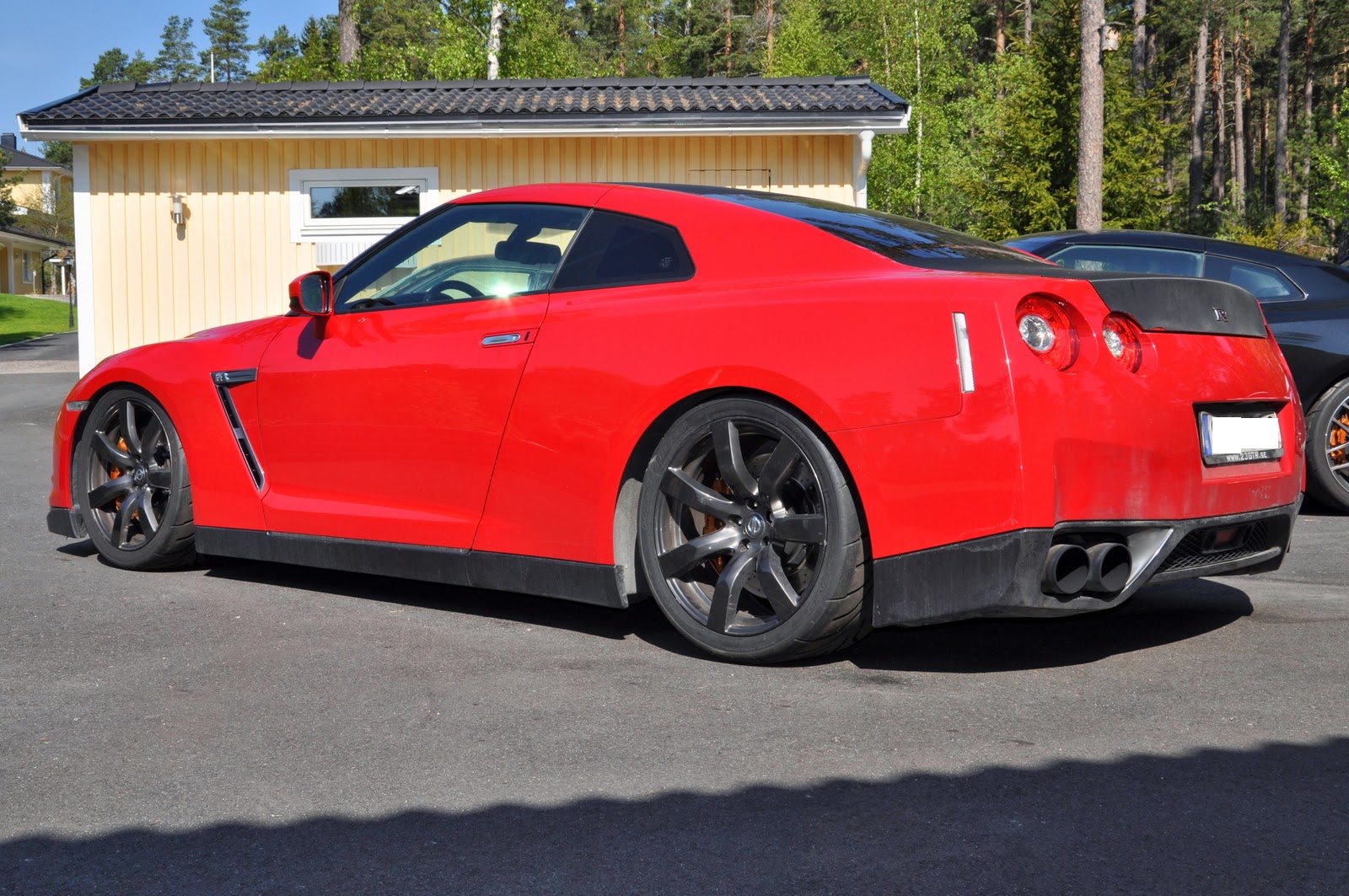 First Choice Wheels and Tires: Nissan GTR