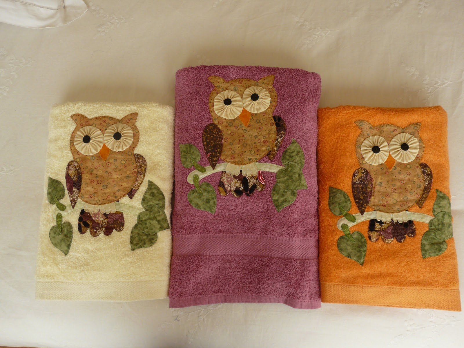 MI HOGAR DE PATCHWORK: TOALLAS DE PATCHWORK CON BUHOS
