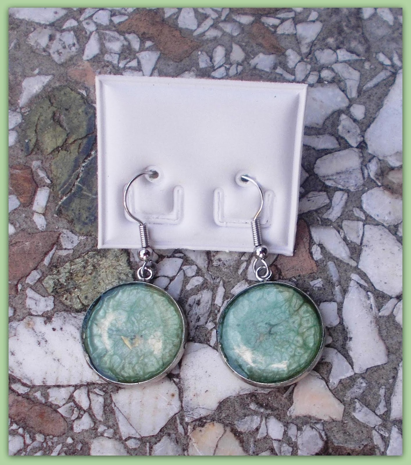 lila365idees: ΣΚΟΥΛΑΡΙΚΙΑ ΜΕ PRISMA FANTASY & ΥΓΡΟ ΓΥΑΛΙ (EARRINGS WITH ...