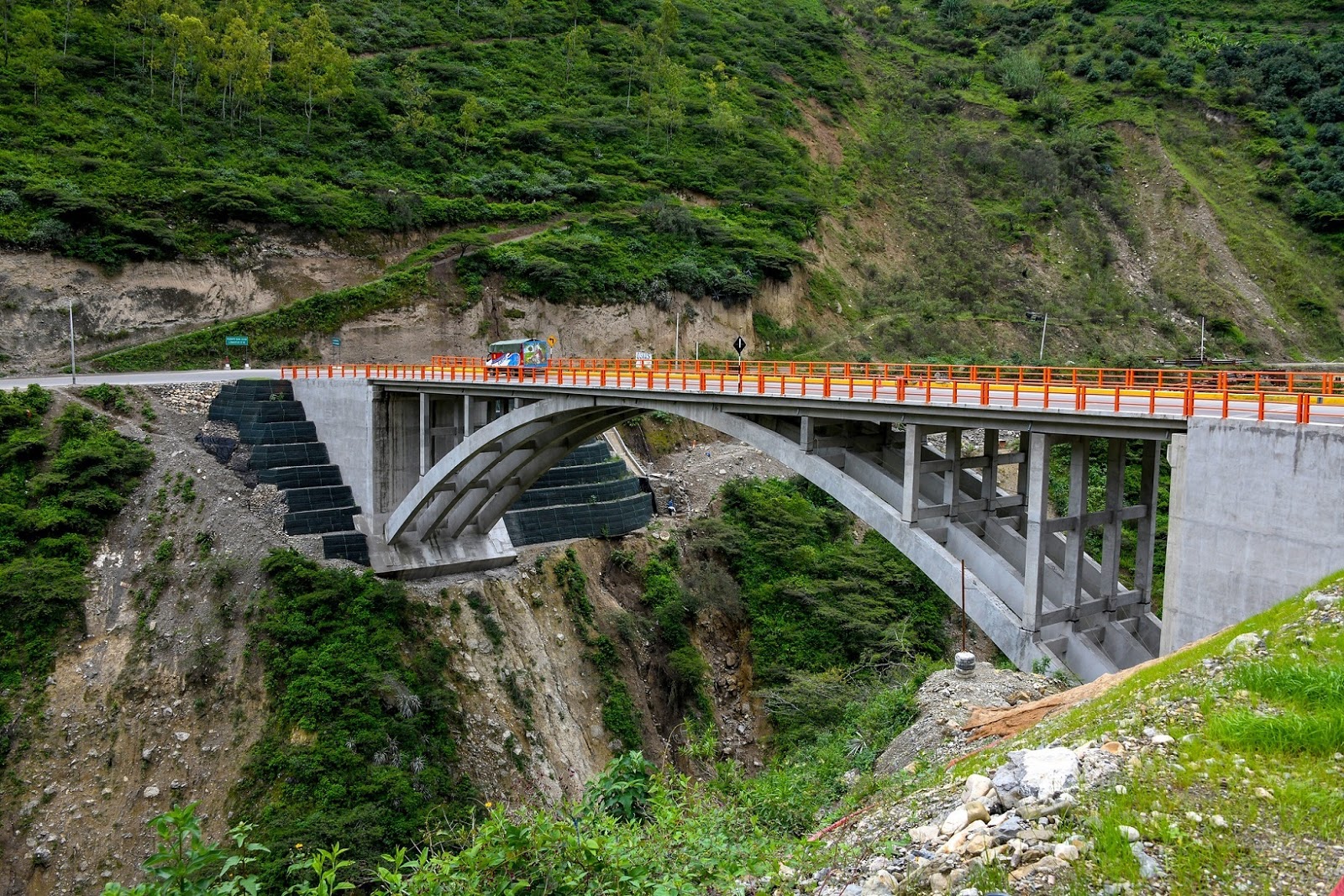 INFRAESTRUCTURA PERUANA: Puente El Tingo