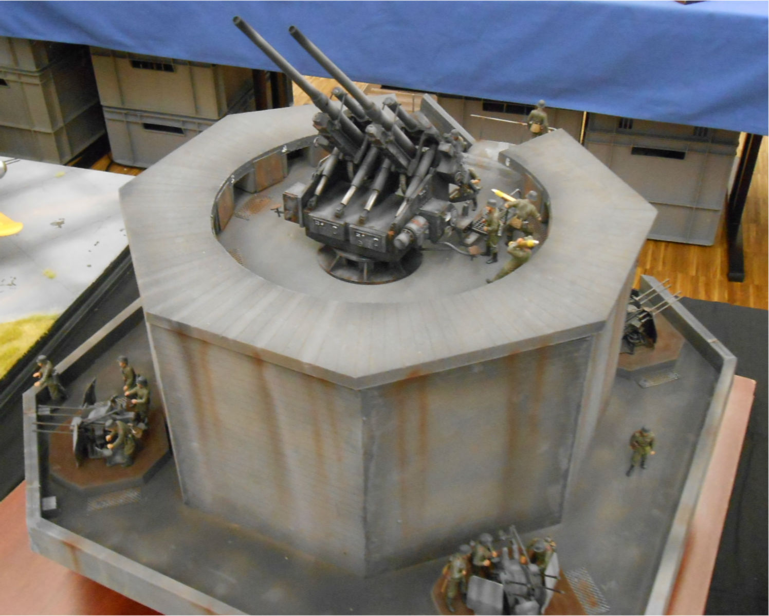 Le canon de 12,8-cm (ou 128) Flak 40.