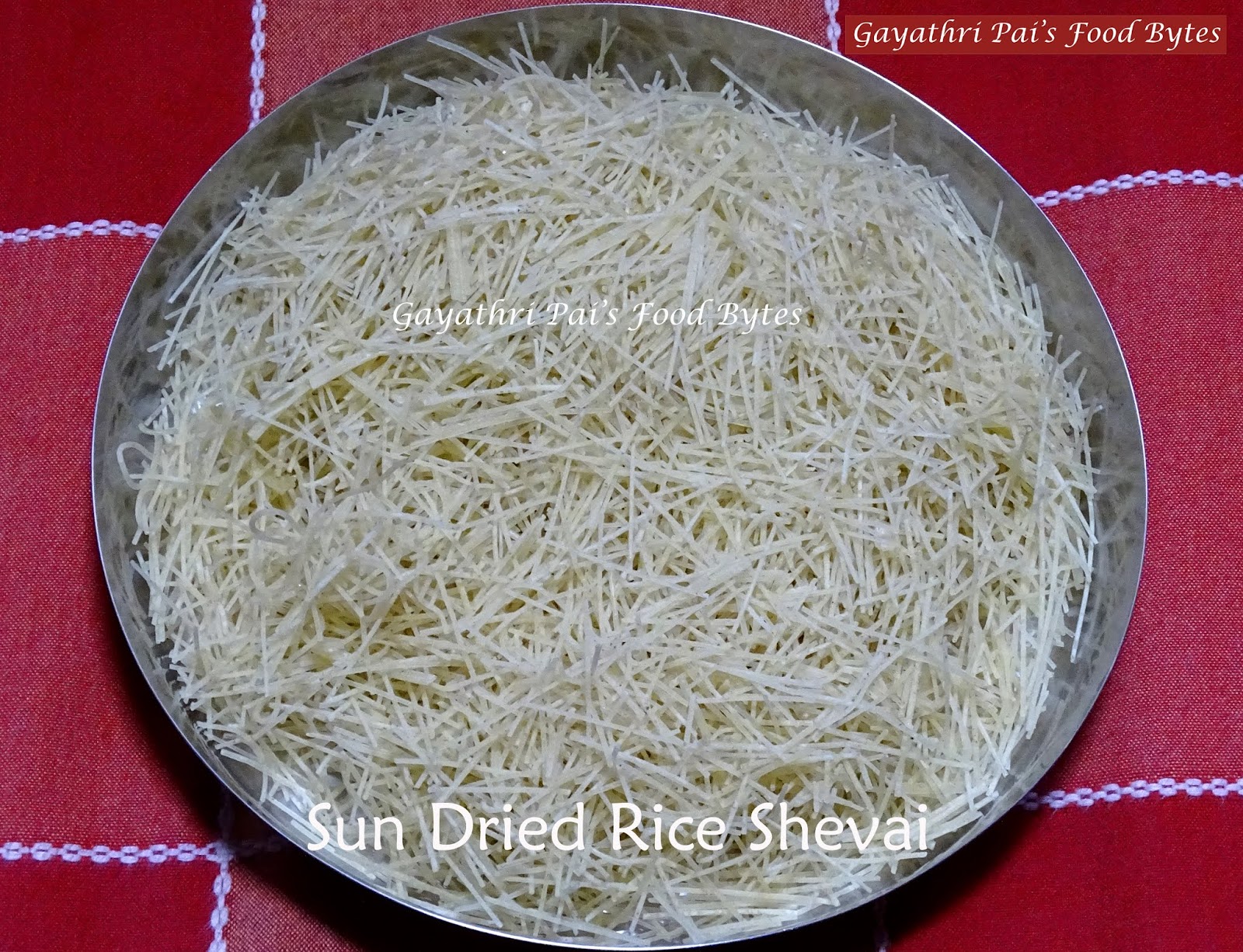 Gayathri Pai's Food Bytes: Tandla Shevai Godshe’ / Rice Sevaiyan Payasam.