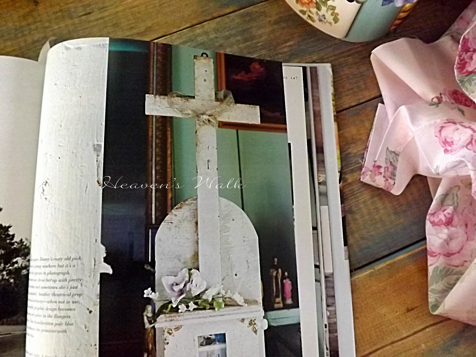 Heaven's Walk: Religious Cross Altar Box