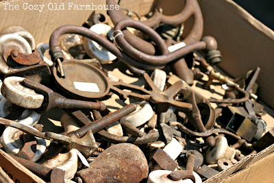The Cozy Old "Farmhouse": Springfield Flea Market & Vintage Junk ...
