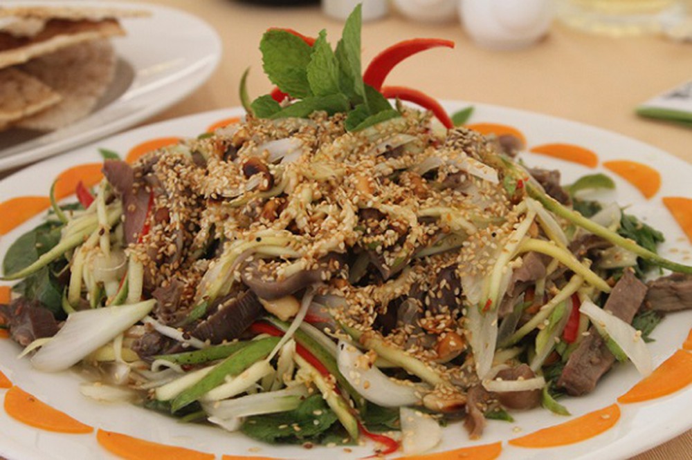 Đam mê du lịch: Tê lưỡi với lòng cá bò gù, ẩm thực nổi danh của Phú Yên