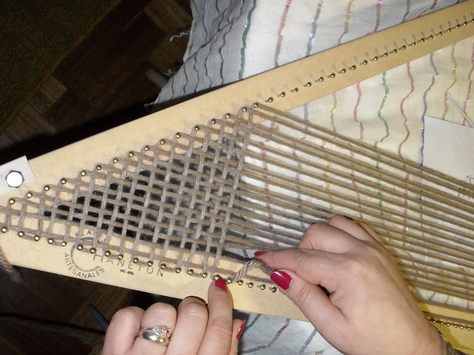 Wuitralkapen Pergamino: Telar Triangular