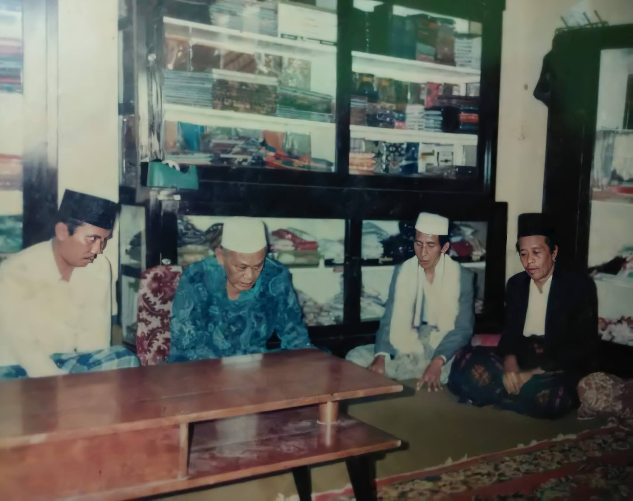 50+ Kumpulan Foto KH. Ali Maksum Krapyak Yogyakarta (HD)