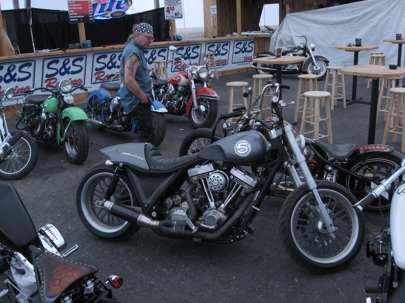 Noot: Al at Sturgis