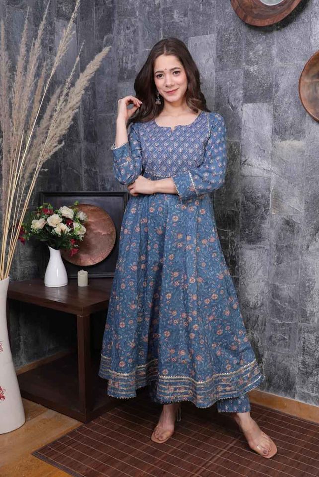 Sri Lanka Latest Bathik Frock Design For Girls 2021 Sarangi Fashion lk ...