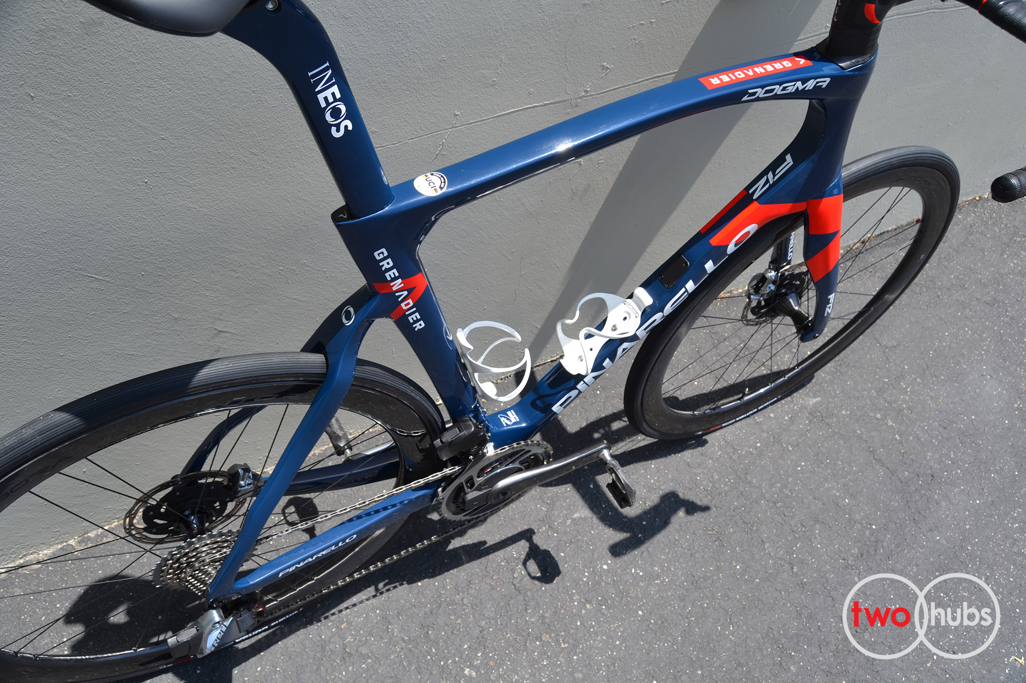 www.twohubs.com: Pinarello Dogma F12 SRAM Red AXS Campagnolo Bora Ultra ...